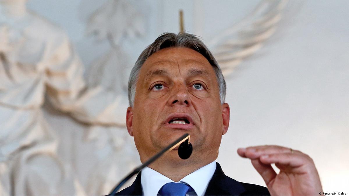 Merkel's 'moral imperialism' – DW – 09/23/2015