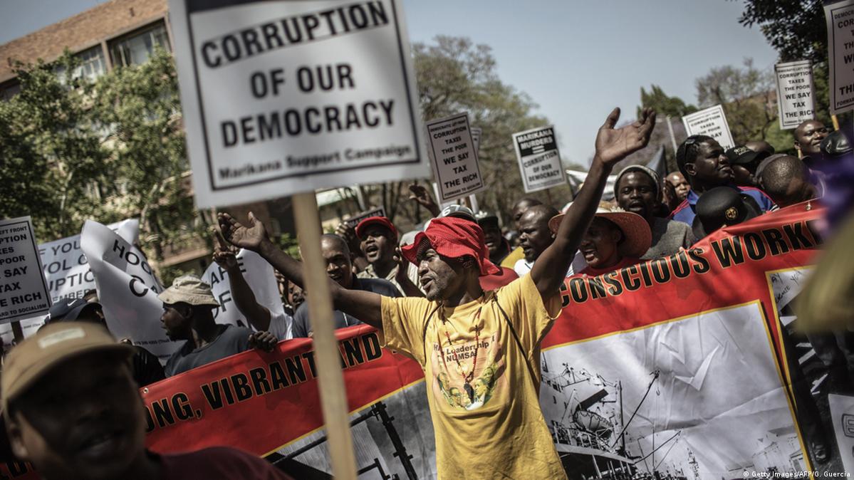 Anti-corruption marches in S. Africa – DW – 09/30/2015