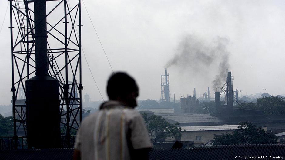 India unveils ambitious environmental targets – DW – 10/03/2015