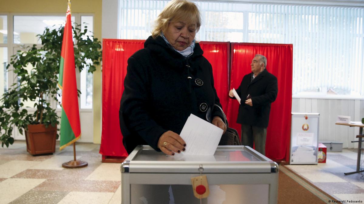Belarusians head to polls – DW – 10/11/2015