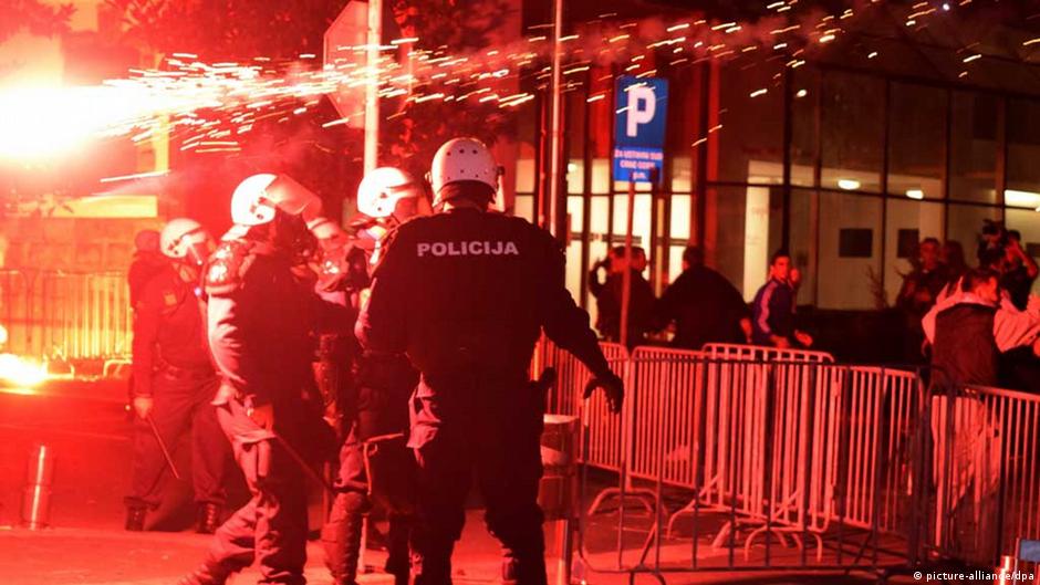 Protest und Gewalt in Podgorica