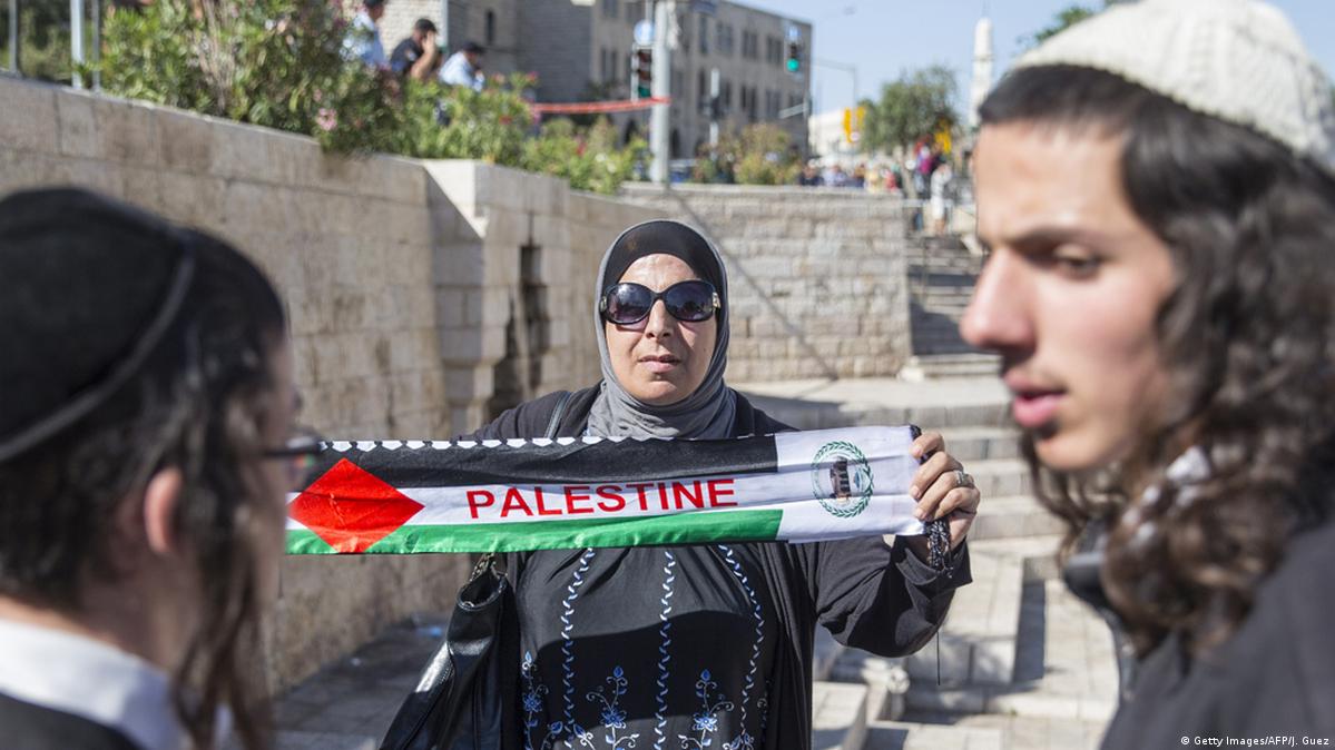 New wall separates Jews and Arabs in East Jerusalem – DW – 10/19/2015