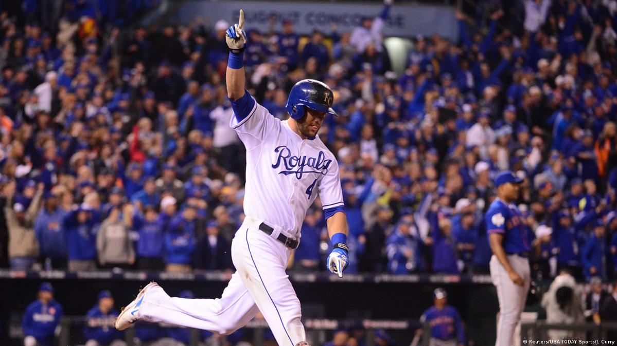 Royals win Game One – DW – 10/28/2015