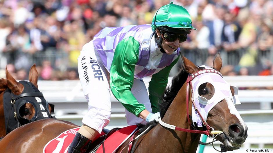 First female jockey sweeps Melbourne Cup – DW – 11/03/2015