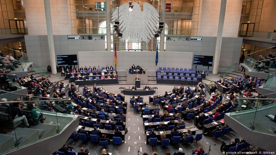 Assisted suicide debate – DW – 11/06/2015