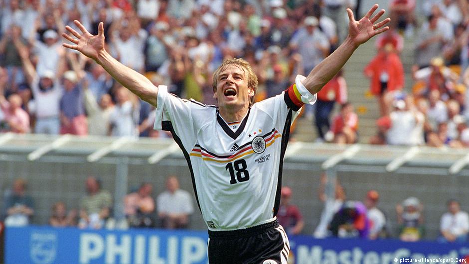 Klinsmann named an honorary captain of Germany – DW – 11/03/2016