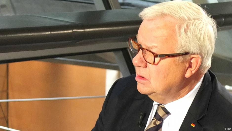 Michael Fuchs on Conflict Zone – DW – 11/18/2015