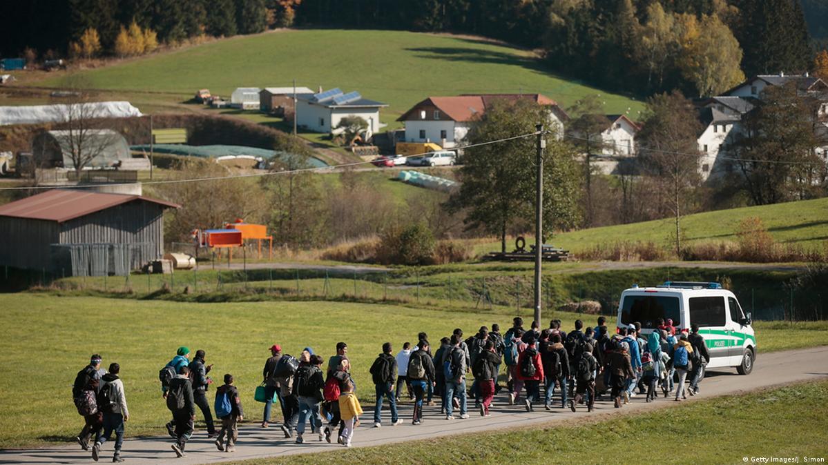 Refugee cap 'unnecessary,' says German minister – DW – 07/09/2016