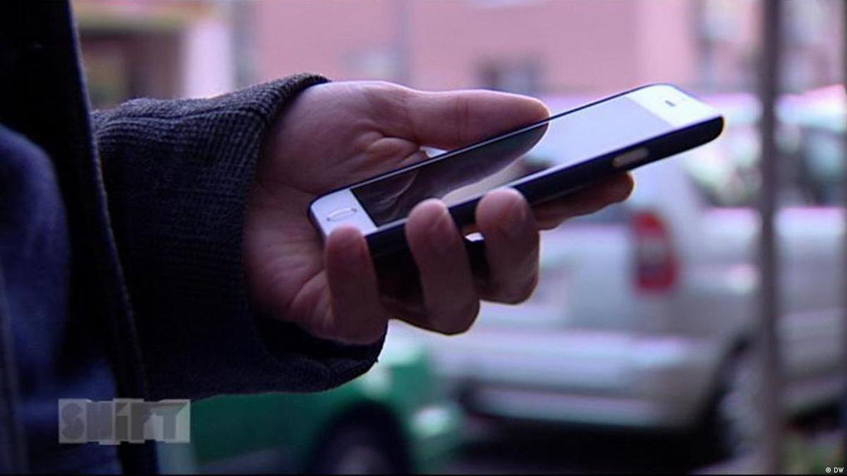 How smartphones get to know you – DW – 11/24/2015