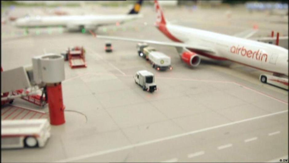 Miniature airport - Another success story – DW – 11/26/2015