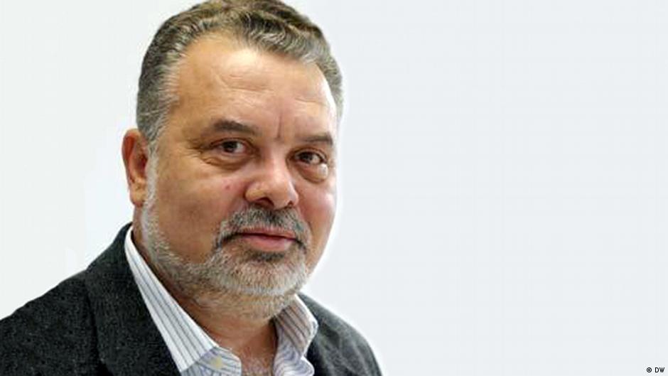 António Rocha – DW – 12/03/2013