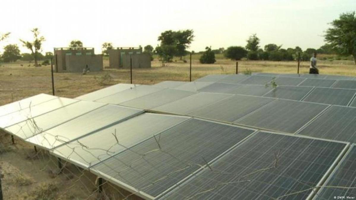 Mali: Boosting education with solar energy – DW – 12/03/2015