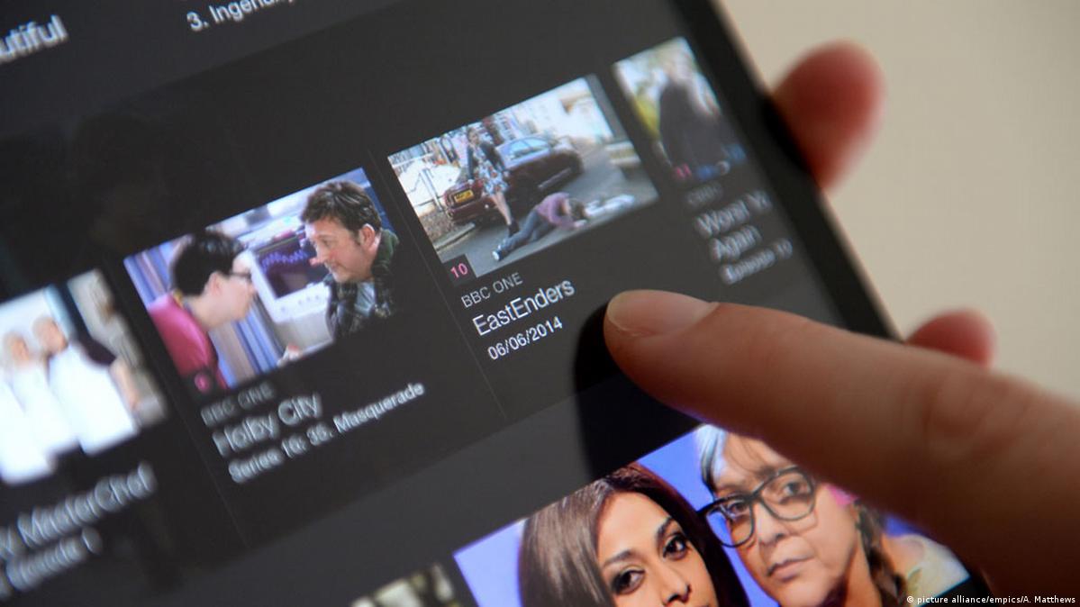 EU seeks to end digital copyright restrictions – DW – 12/09/2015