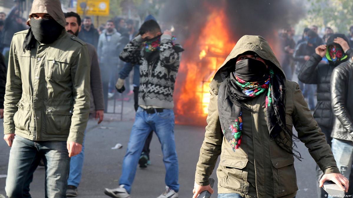 Assault on PKK increasingly deadly – DW – 12/19/2015