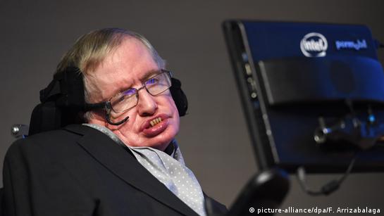 Hawking turns 75 – DW – 01/06/2017