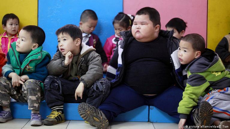 Child obesity is 'exploding nightmare' – DW – 01/25/2016