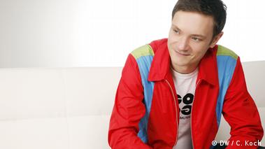 Ralf Gum - A star DJ in South Africa – DW – 02/01/2016