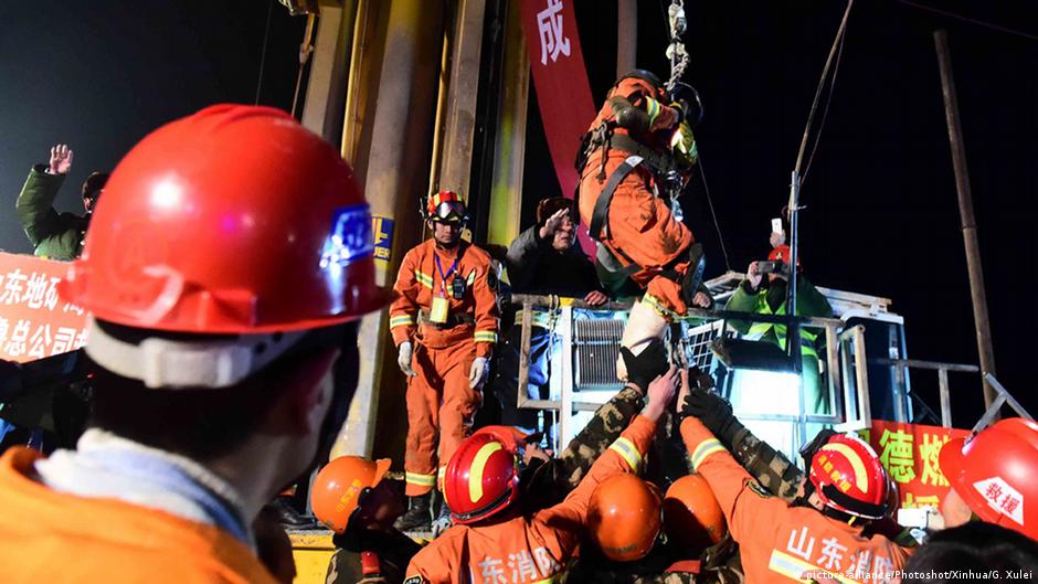 Chinese miners freed after a month in darkness – DW – 01/29/2016