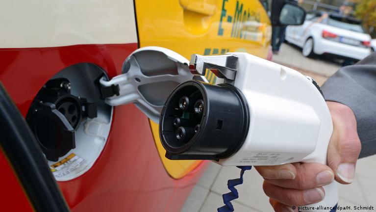 E-mobility to drive Europe? – DW – 04/29/2016