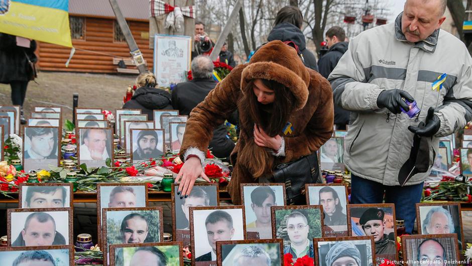 Ukraine marks two years since Maidan protests – DW – 02/20/2016