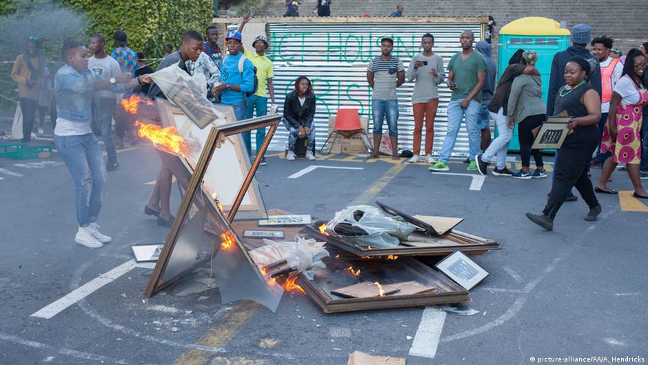 Zuma condemns violent students protests – DW – 02/25/2016