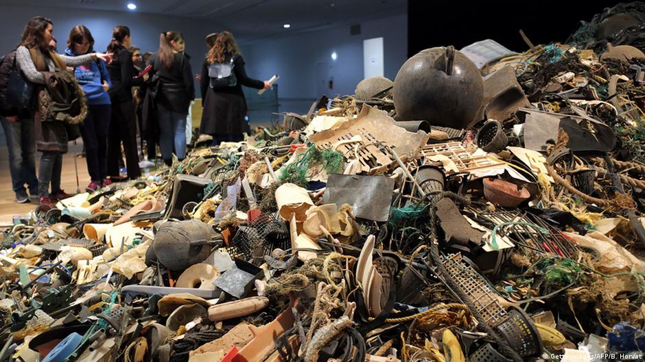 What a mess! – DW – 03/04/2016