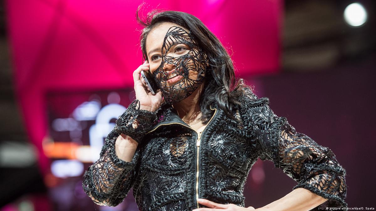 از خواندن میل قهوه در چهره تا مهمان سوئیسی در سبیت – DW – ۱۳۹۴/۱۲/۲۵