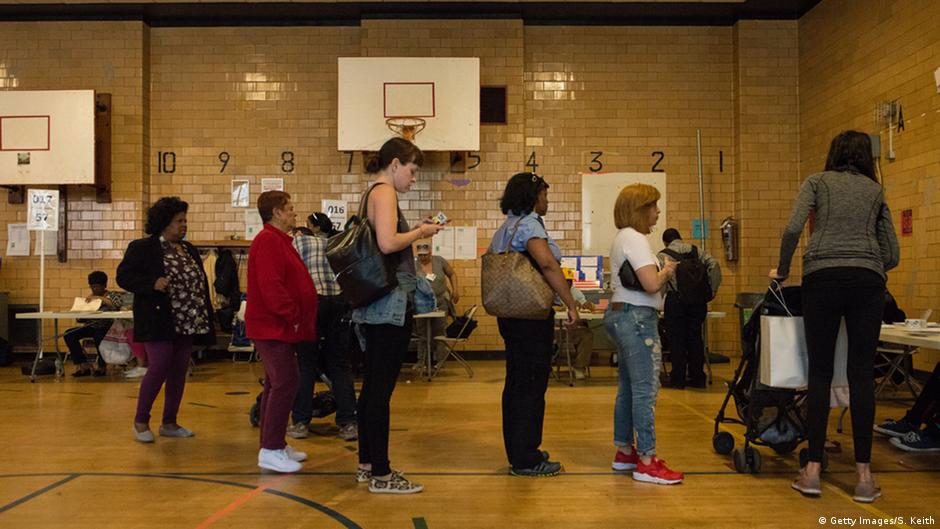 Complaints over polling problems in New York – DW – 04/20/2016