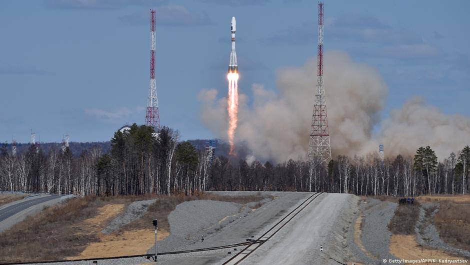 First rocket launch from new Russian spaceport – DW – 04/28/2016