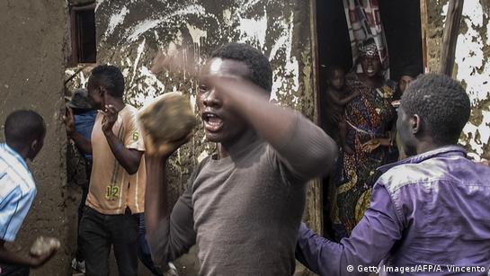 Mob justice in Africa – DW – 05/05/2016