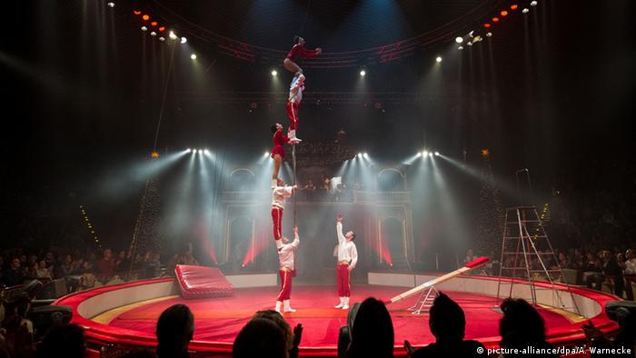 Die Welt des Zirkus Roncalli | DW Deutsch Lernen