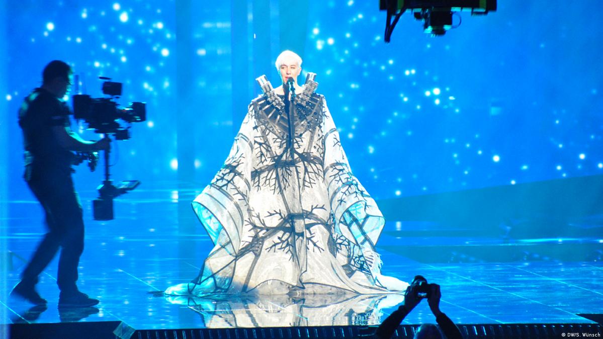 Behind the scenes at the Eurovision Song Contest – DW – 05/14/2016