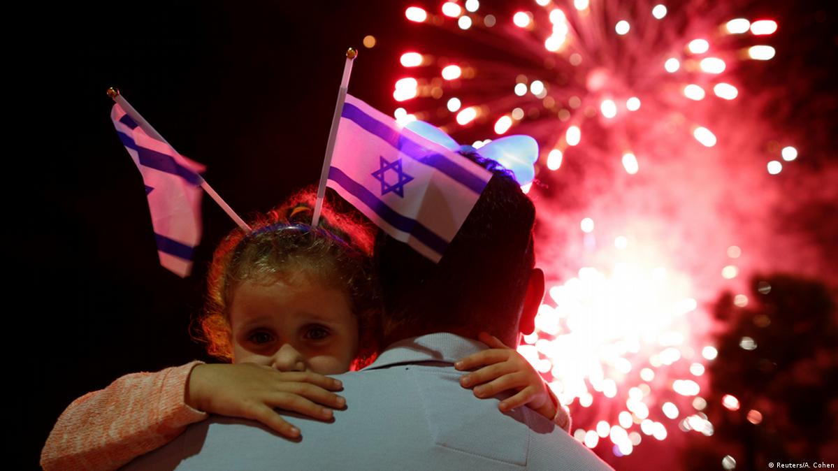 Israeli performance draws Nazi comparisons – DW – 05/15/2016