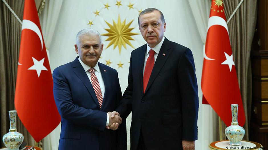 New Turkish PM unveils Cabinet – DW – 05/24/2016
