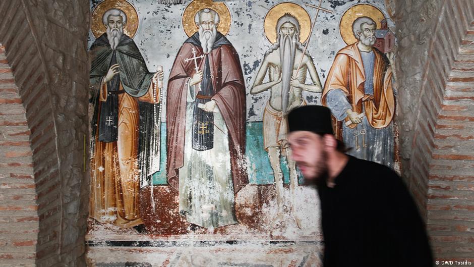 Putin pays visit to holy Orthodox Mount Athos in Greece – DW – 05/29/2016