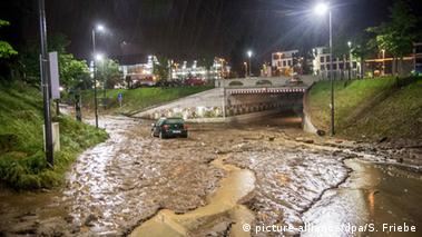 Deadly flooding hits southern Germany – DW – 05/30/2016
