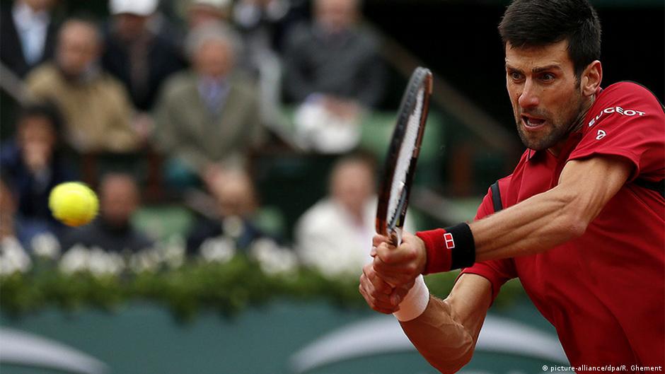 French Open: Djokovic, Williams in semis despite scares – DW – 06/02/2016