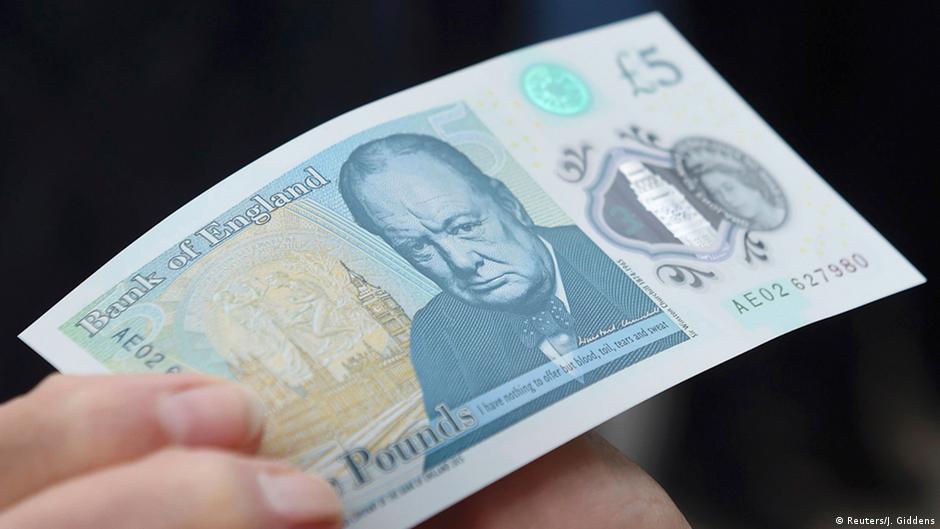 Winston Churchill makes it onto UK fiver – DW – 06/02/2016