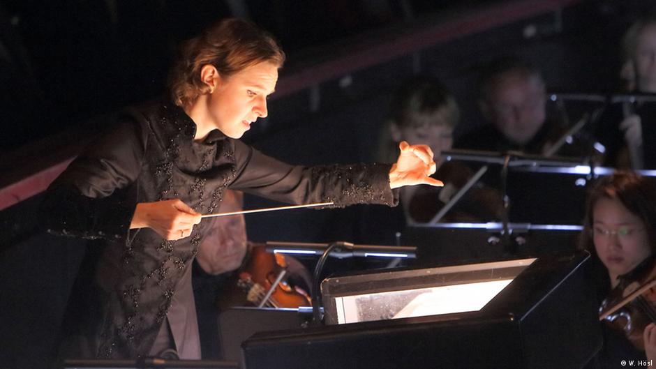 Building a musical bridge – DW – 09/20/2017