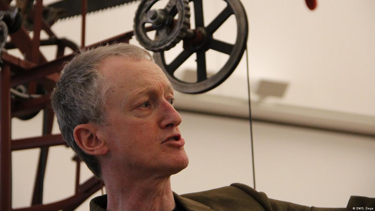 Michael Landy 's kinetic art on show in Basel – DW – 06/09/2016