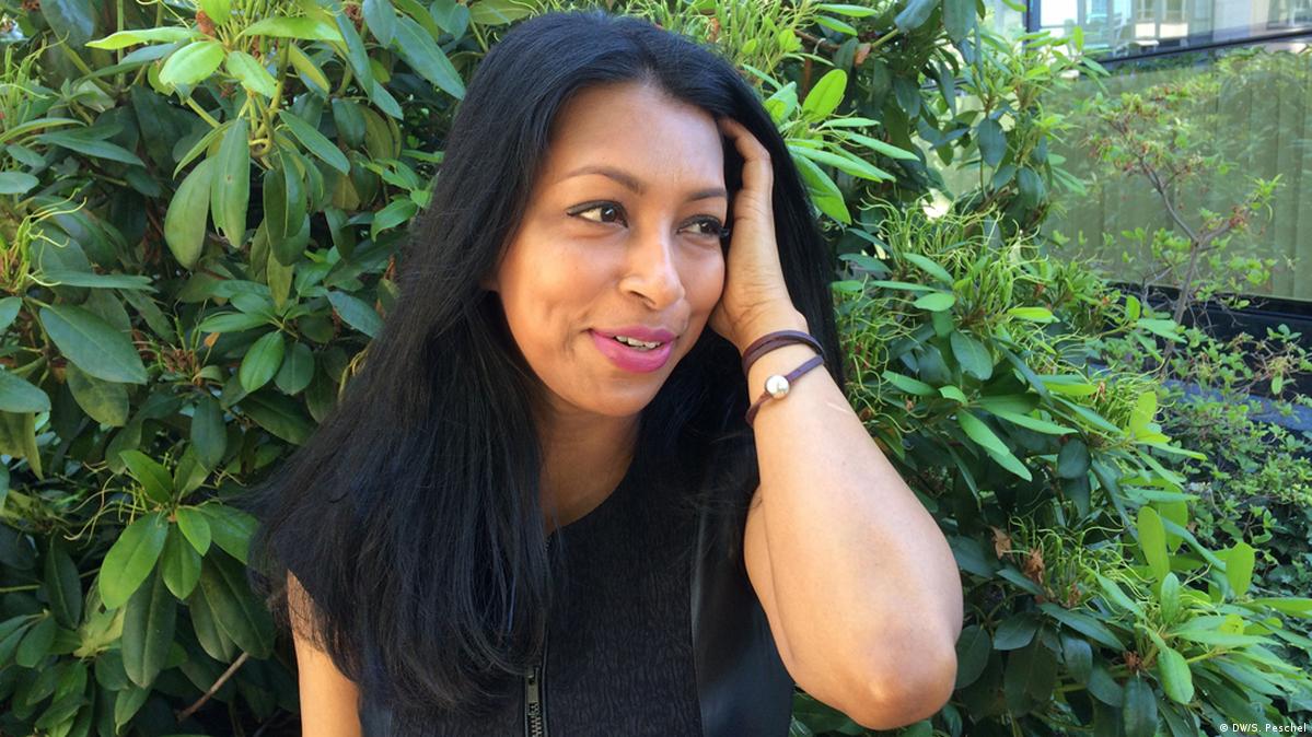 Shumona Sinha: 'As a writer, I search for the truth' – DW – 06/24/2016