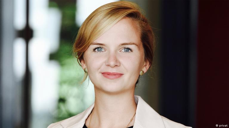 Naomi Conrad's Instagram, Twitter & Facebook on IDCrawl