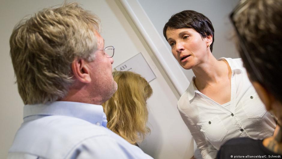 Populist AfD debates leadership – DW – 08/14/2016