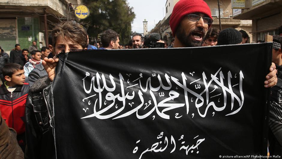 Syria's Nusra Front splits with al-Qaeda – DW – 07/28/2016