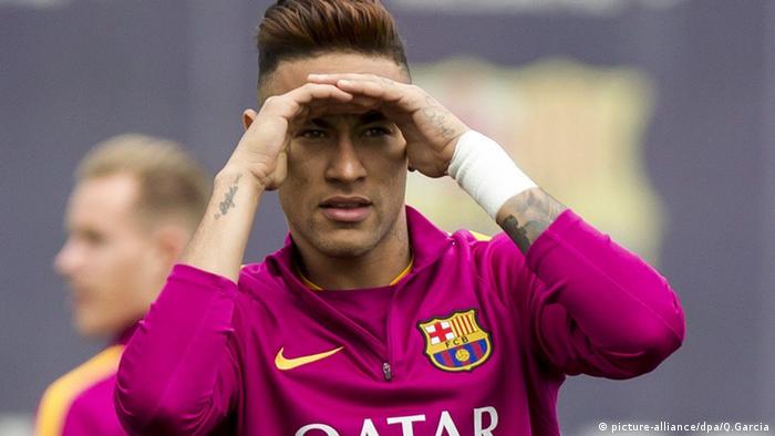 The most expensive football transfers | All media content | DW | 10.08.2016