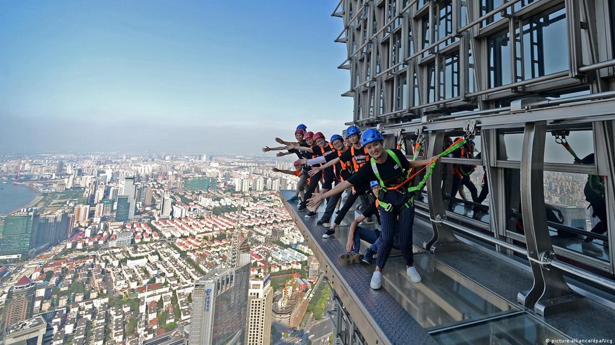 "Take a skywalk" in Shanghai