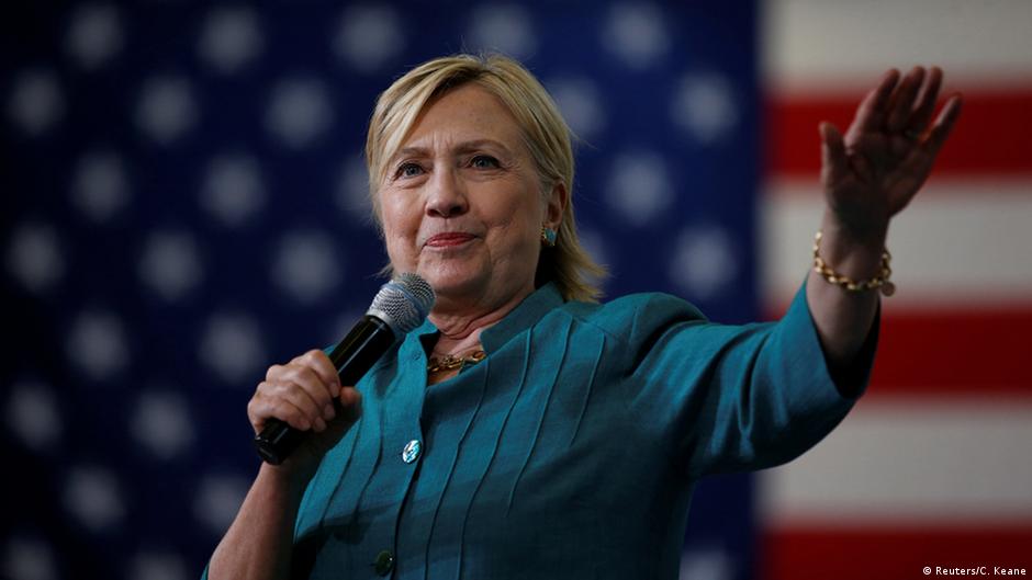 Clinton fires back at Trump on guns