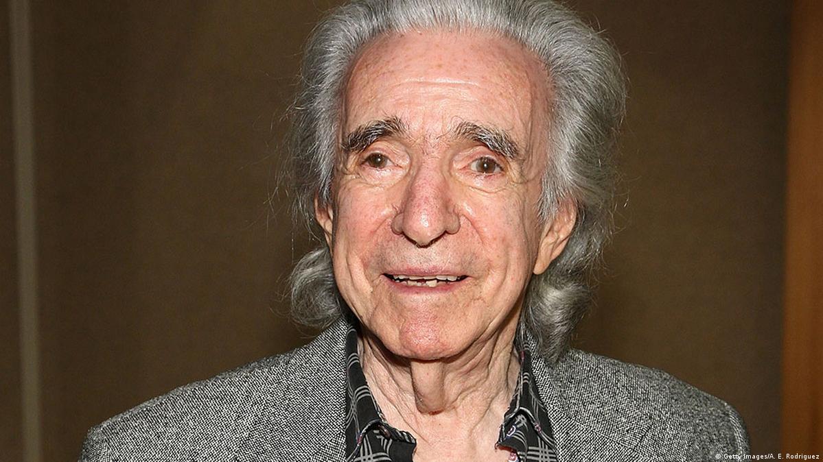 'Love Story' director Arthur Hiller dies at 92 – DW – 08/18/2016