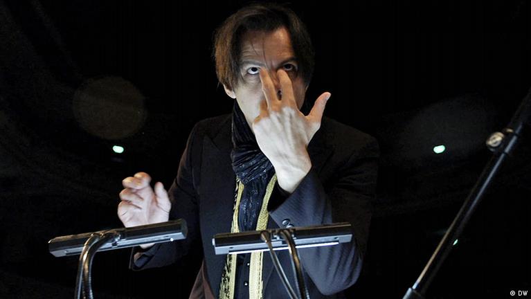 Greek Conductor Teodor Currentzis – DW – 09/16/2016