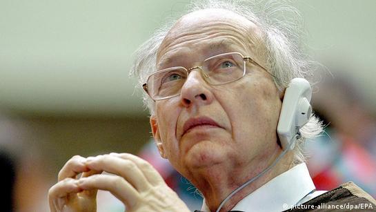 Economist Reinhard Selten dies – DW – 09/01/2016